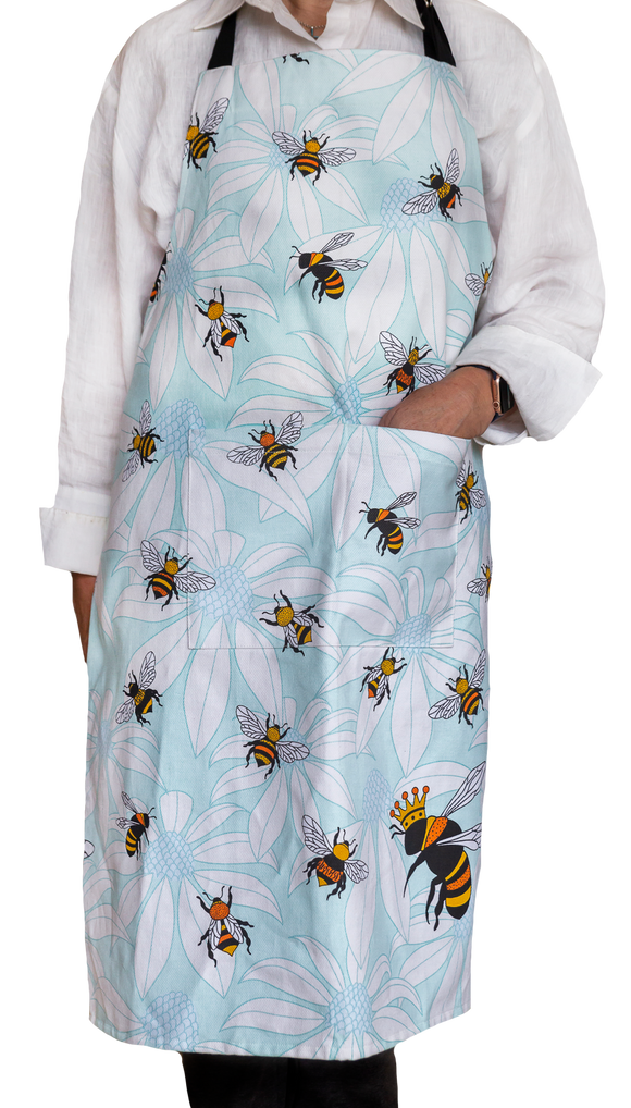 Queen Bee Apron – The Farmers Pantry